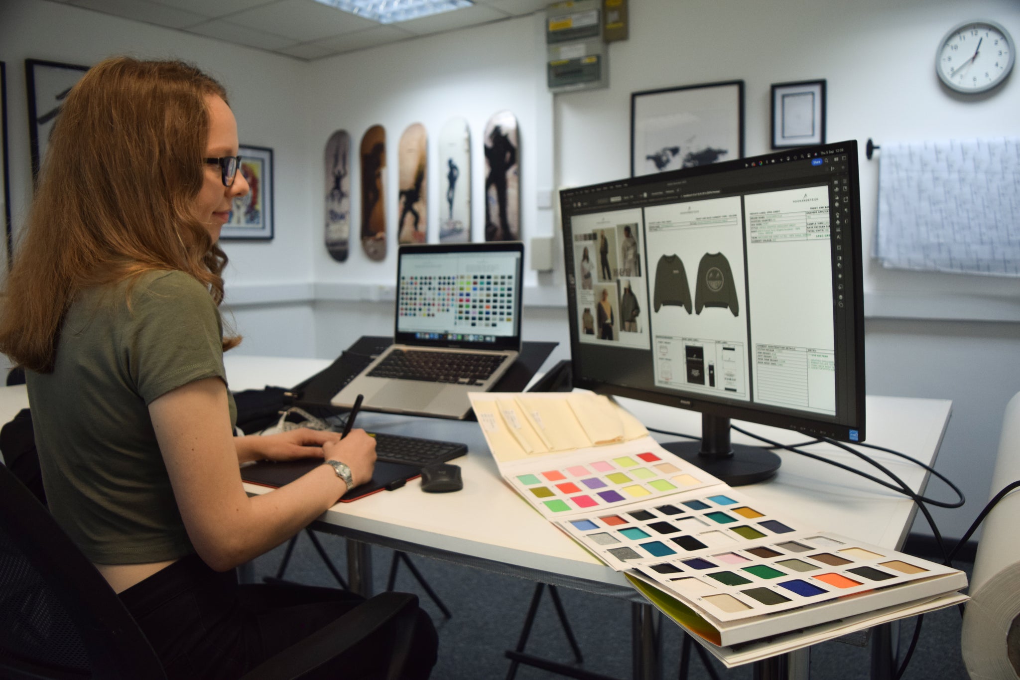 Tech Pack Design Session (7 Hours Online) – HOOK AND EYE UK